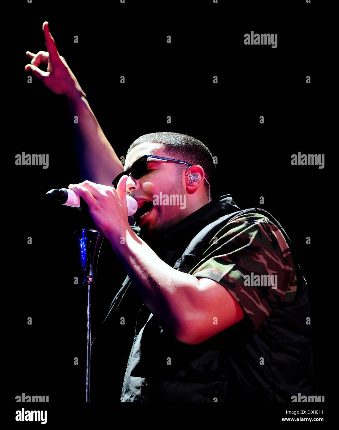 Drake 2nd day performance during the Drake Dream and Nightmares tour at ...