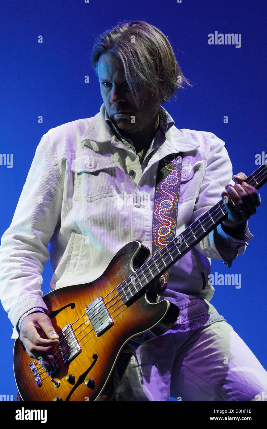 John collins powderfinger hi-res stock photography and images - Alamy