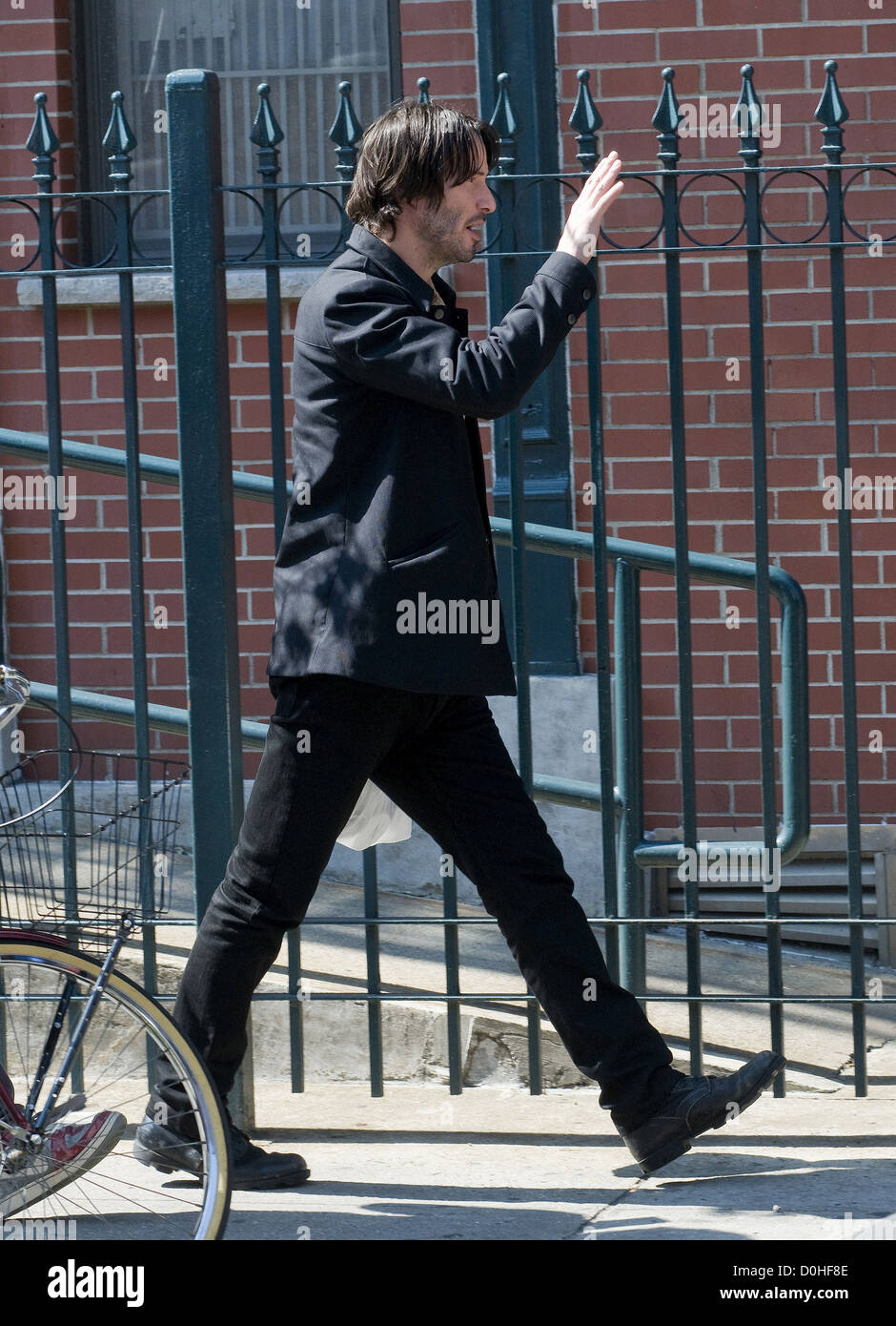Keanu Reeves on the set of his new film 'Generation Um' New York City ...