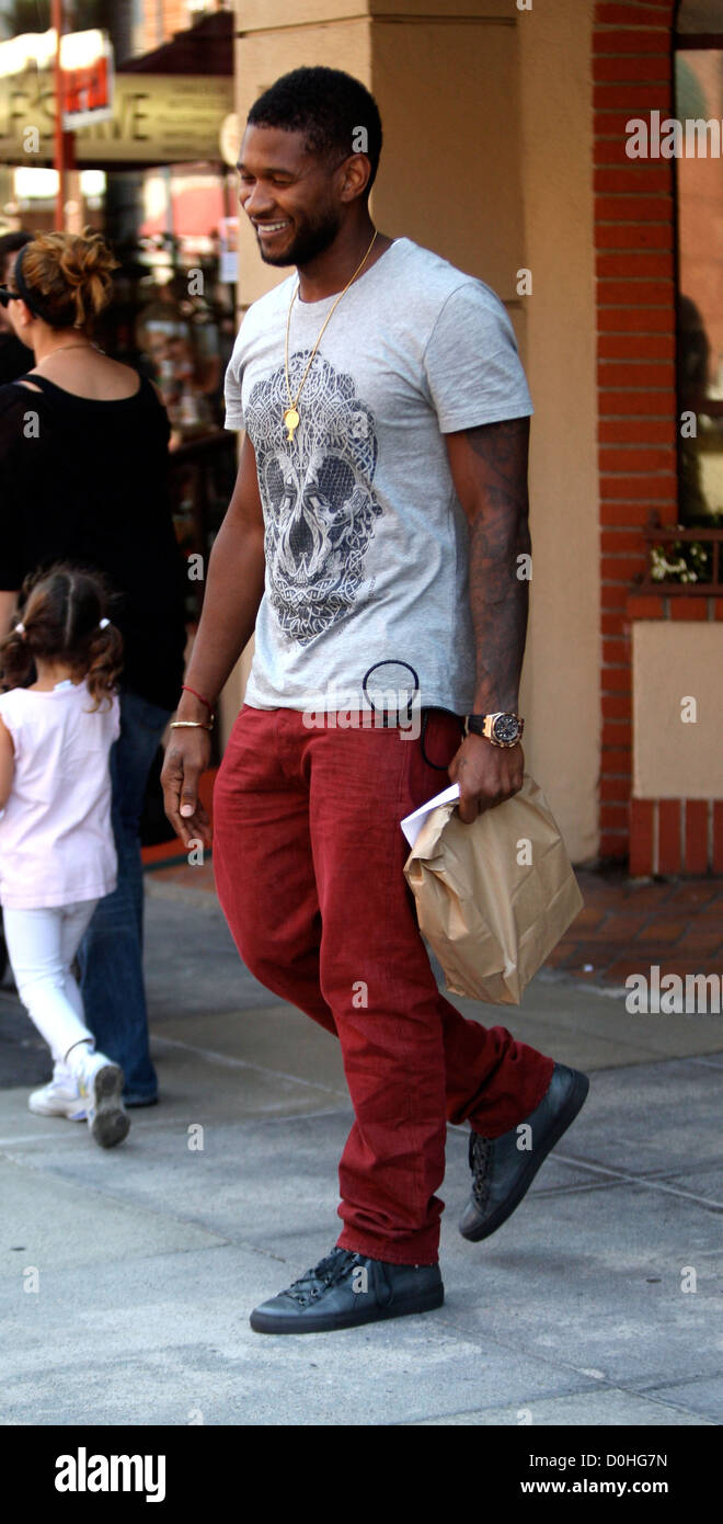 Usher is all smiles as he leaves a medical building in Beverly Hills ...