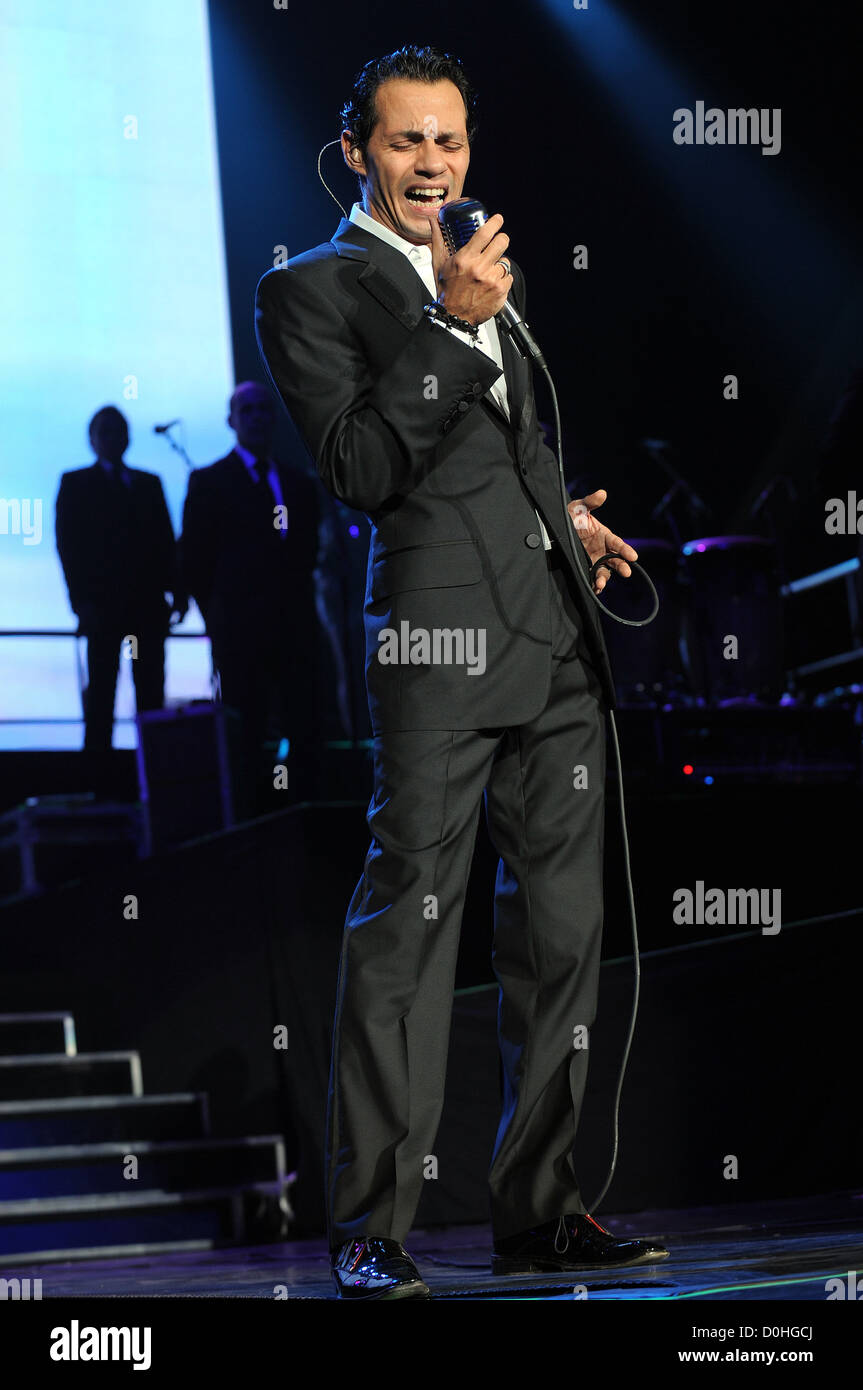 Marc Anthony performs live at the American Airlines Arena Miami ...