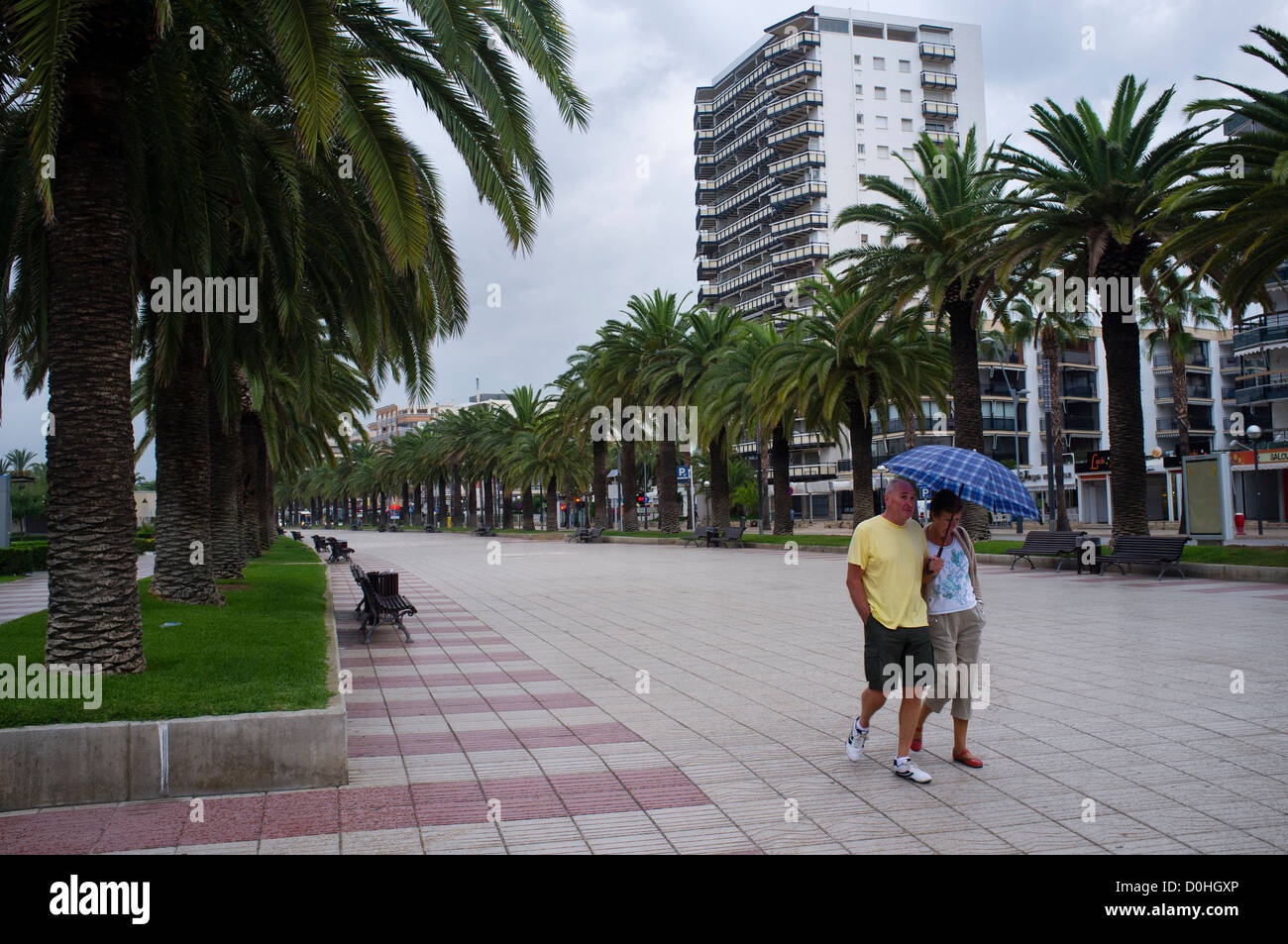 Walk along the promenade hi-res stock photography and images - Alamy