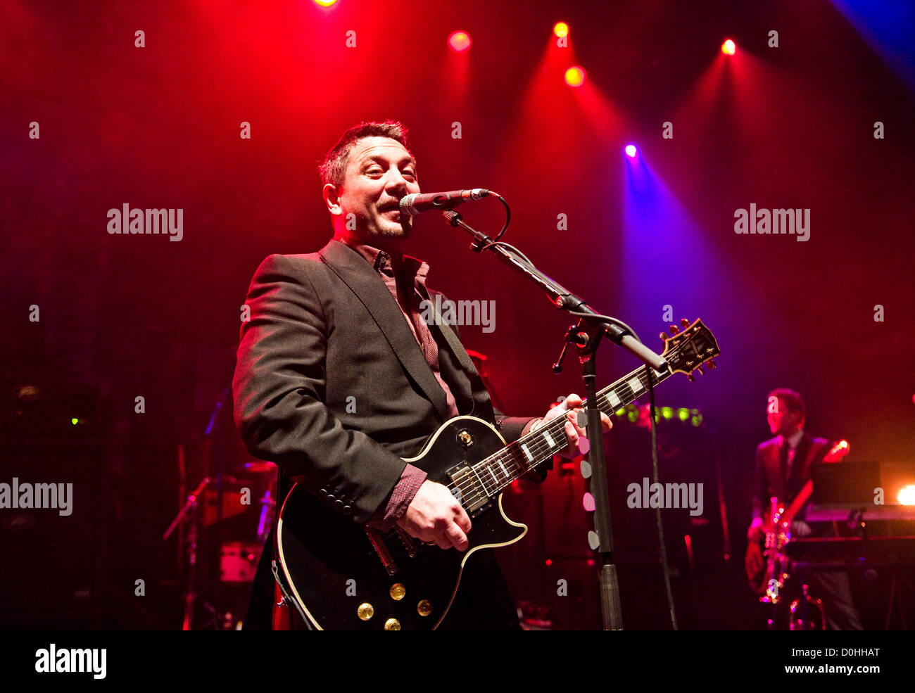 Huey Morgan Fun Lovin' Criminals performing live at the Shepherds Bush ...