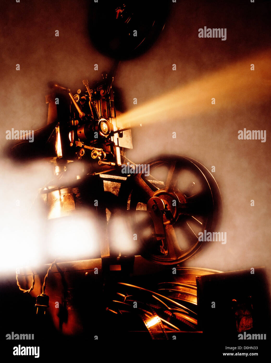 Old projector hi-res stock photography and images - Alamy
