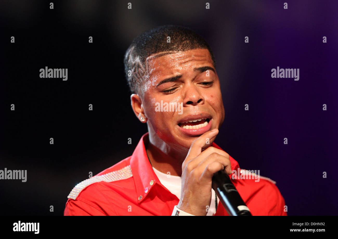 Aaron Fresh Island Def Jam Rocks Times Square Children's Miracle ...