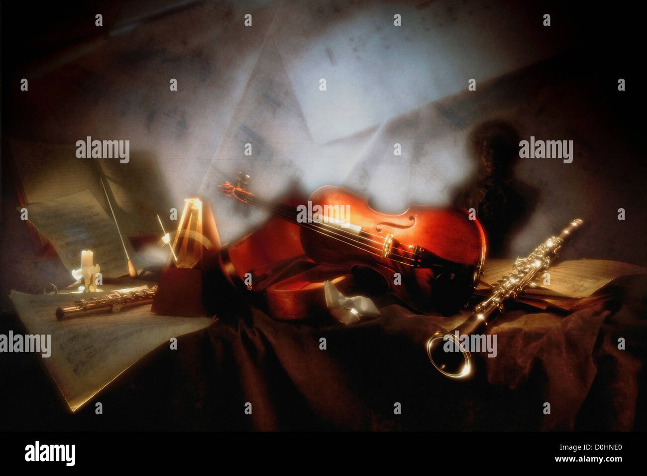 Collection of musical instruments hi-res stock photography and images ...