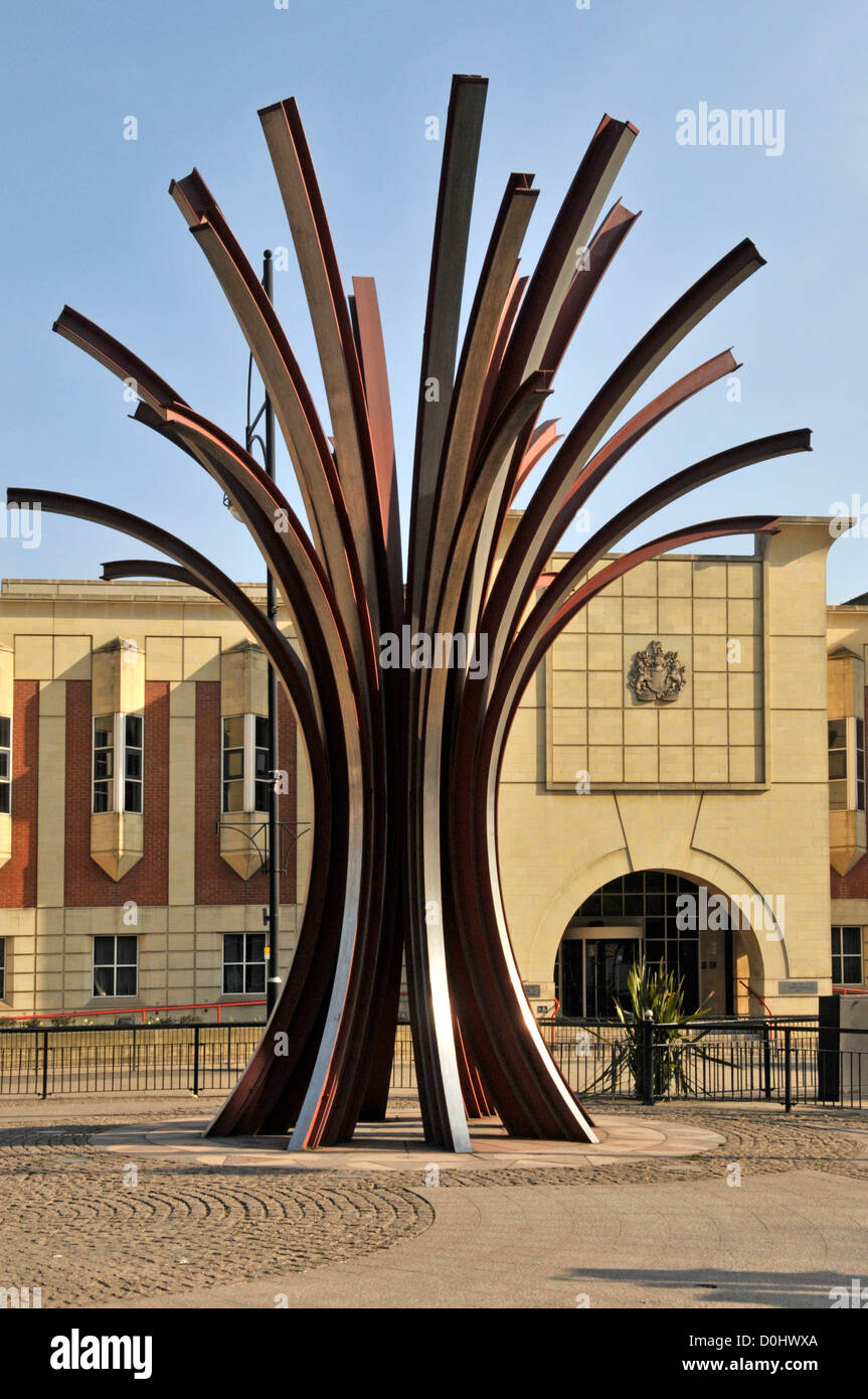 Steel sculpture The Railway Tree by Malcolm Robertson celebrates ...