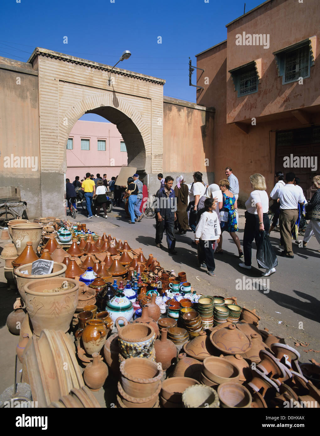 Safi morocco pottery hi-res stock photography and images - Alamy