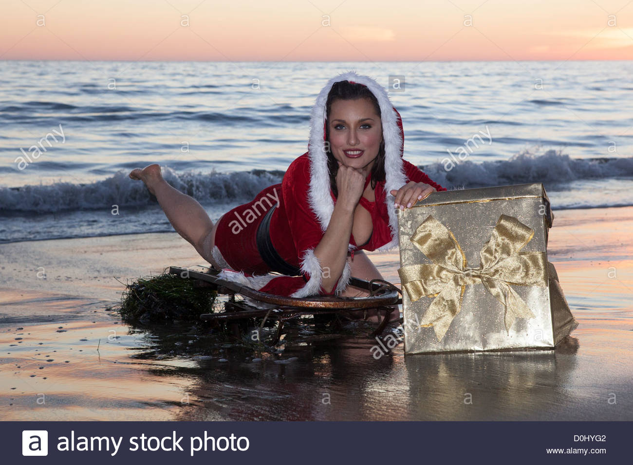 Santa Sleigh Sky Stock Photos & Santa Sleigh Sky Stock Images - Alamy