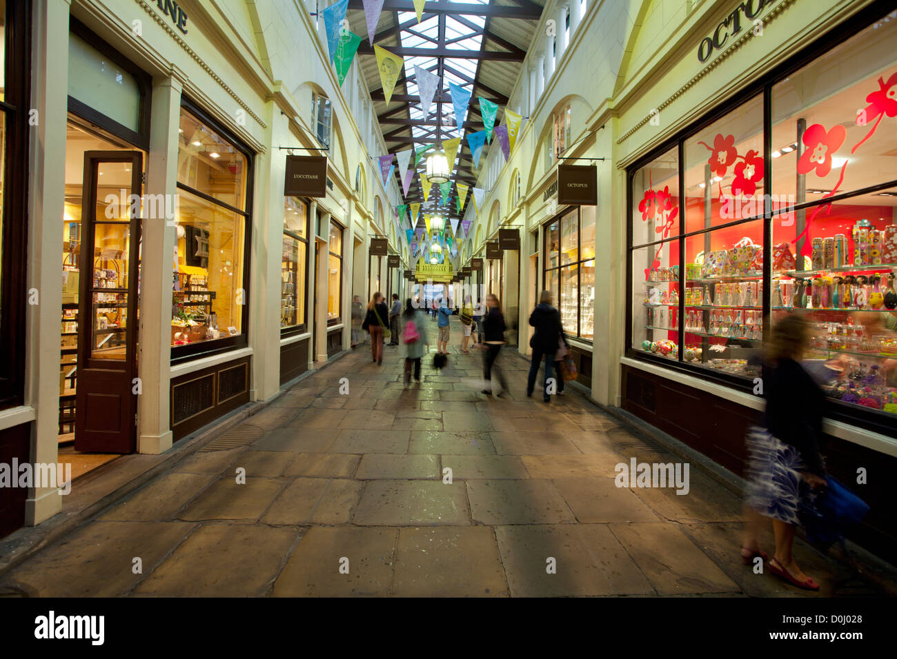 A view of the shopping arcade inside Covent Garden indoor market Stock ...