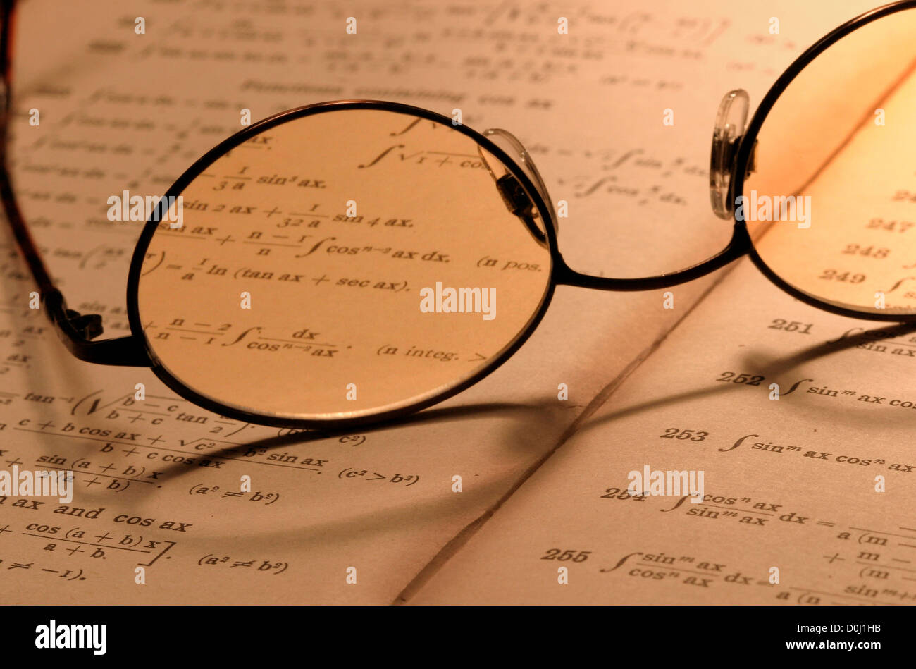 Calculus mathematics hi-res stock photography and images - Alamy