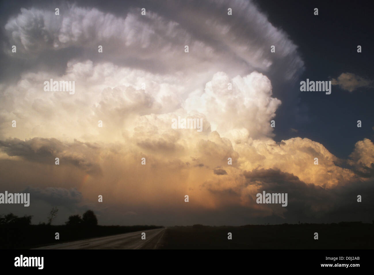 Rising thunderstorm hi-res stock photography and images - Alamy