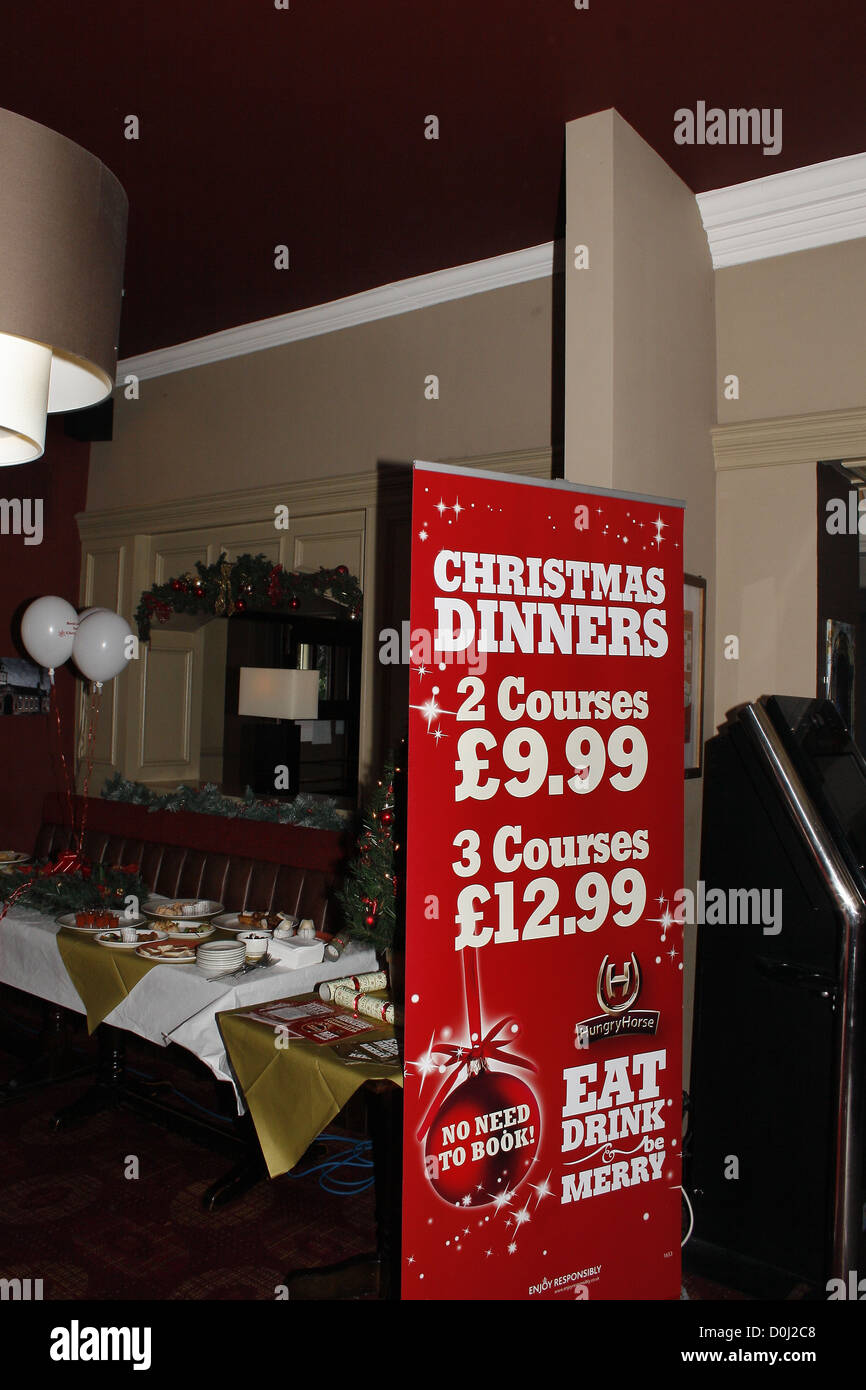 advert for christmas dinners in pub Stock Photo - Alamy