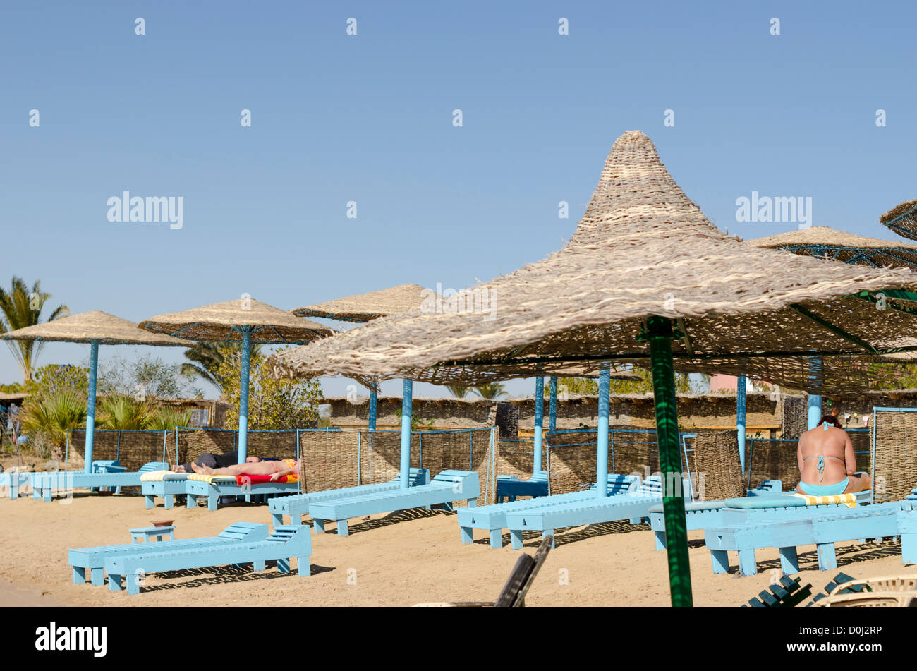 people beach sunbed summer sea egypt Stock Photo - Alamy