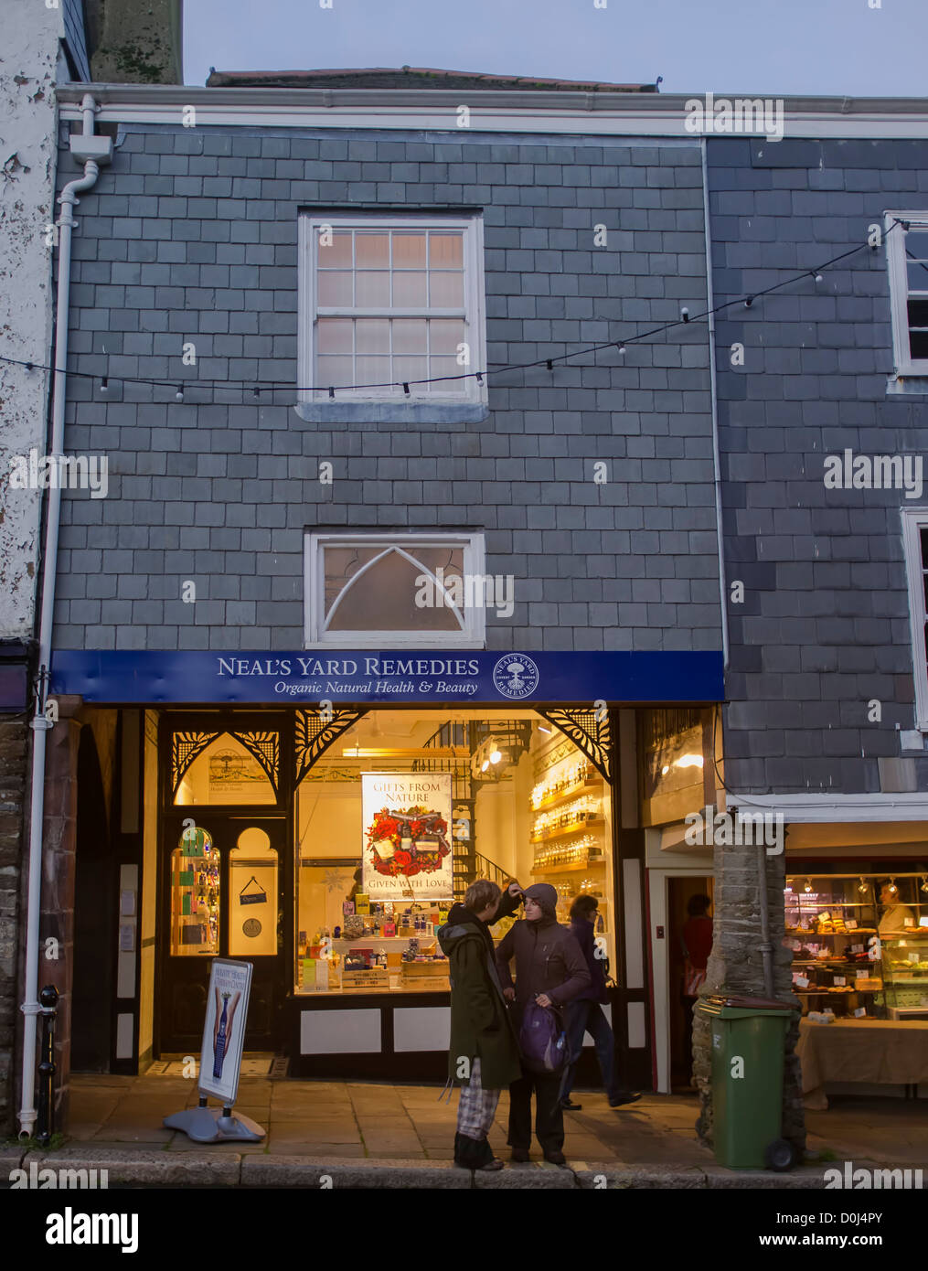 Totnes devon october hi-res stock photography and images - Alamy