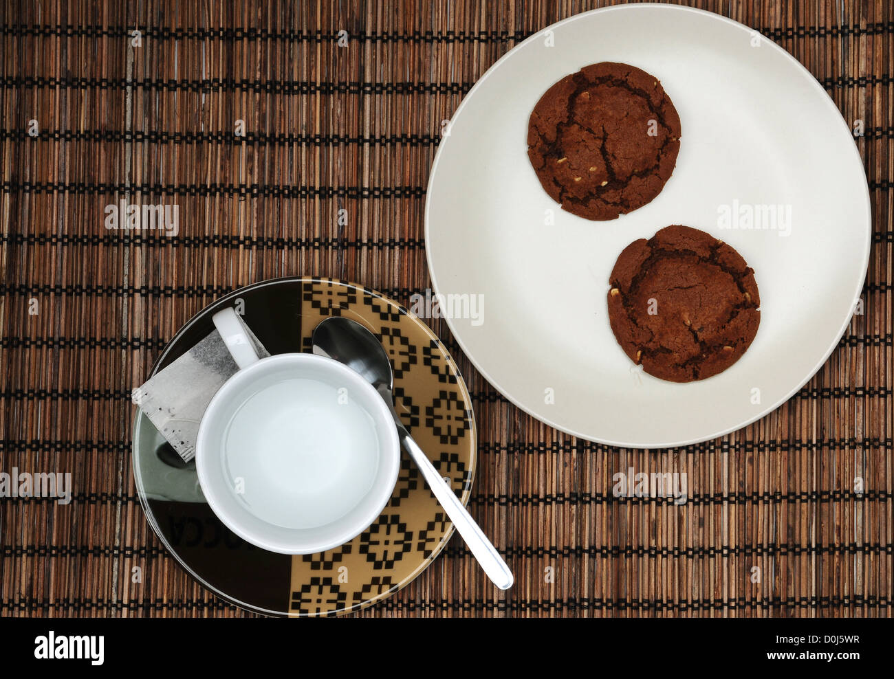 Tea and cookie Stock Photo - Alamy