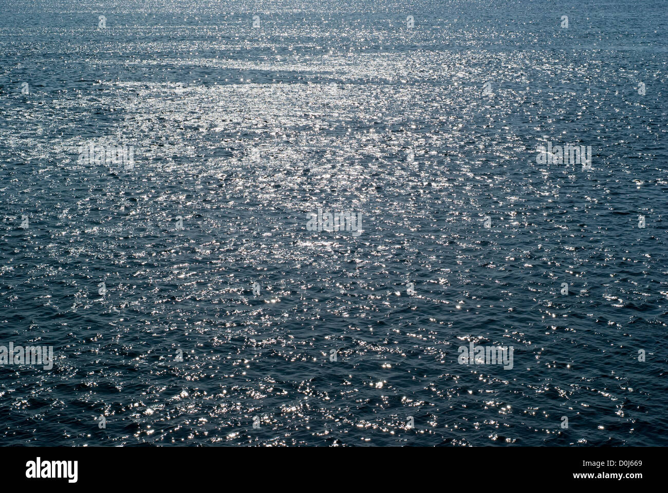 ocean in strong sunlight Stock Photo - Alamy