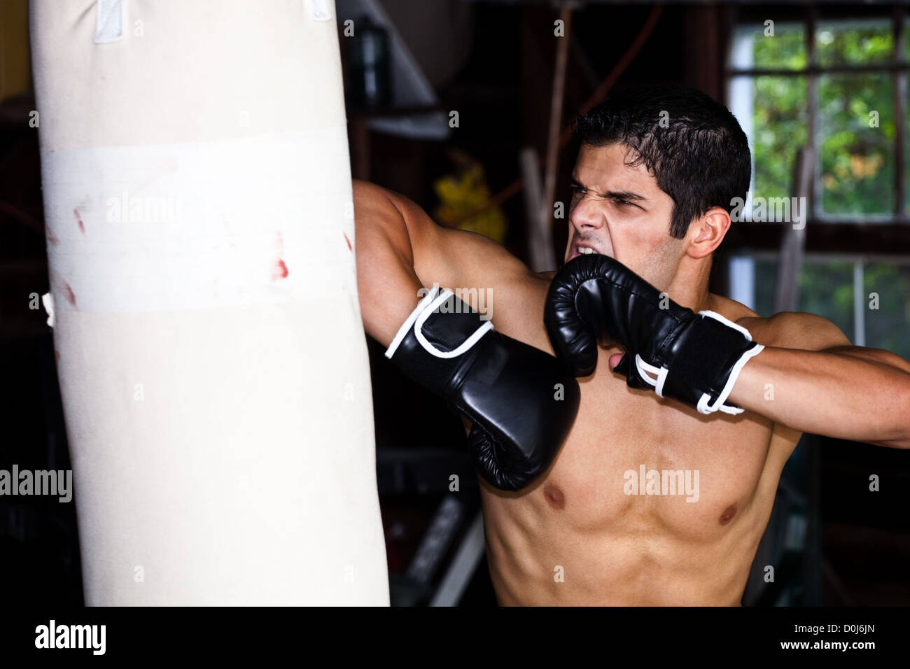 Boxing garage hi-res stock photography and images - Alamy
