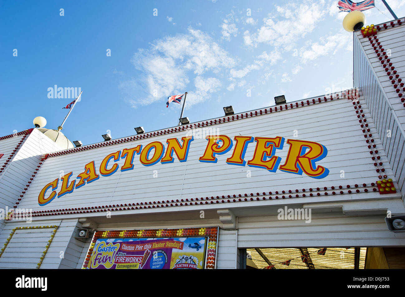 South pier entrance sign hi-res stock photography and images - Alamy