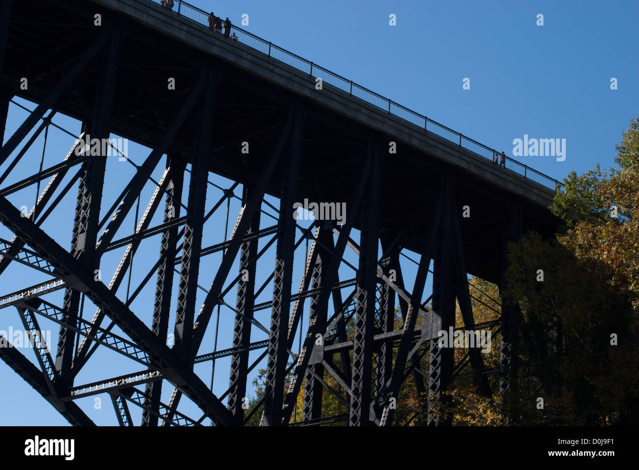 French King Bridge, a large steel-frame arch bridge built in 1931/32 ...