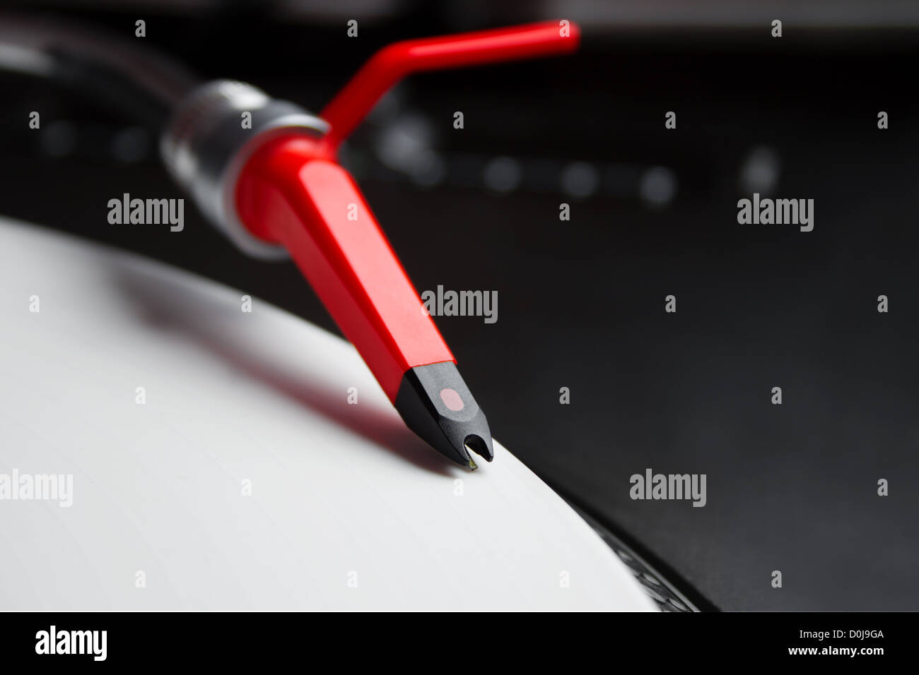 Vinyl needle dj turntable hi-res stock photography and images - Alamy