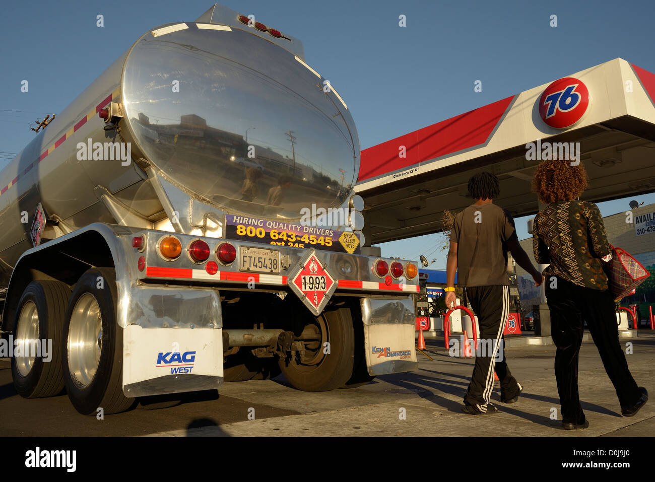Petrol tanker hi-res stock photography and images - Alamy