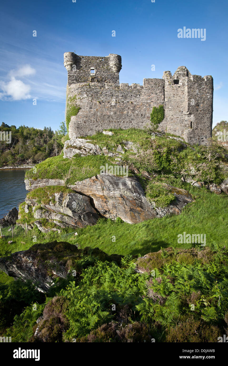 Moidart castle hi-res stock photography and images - Alamy