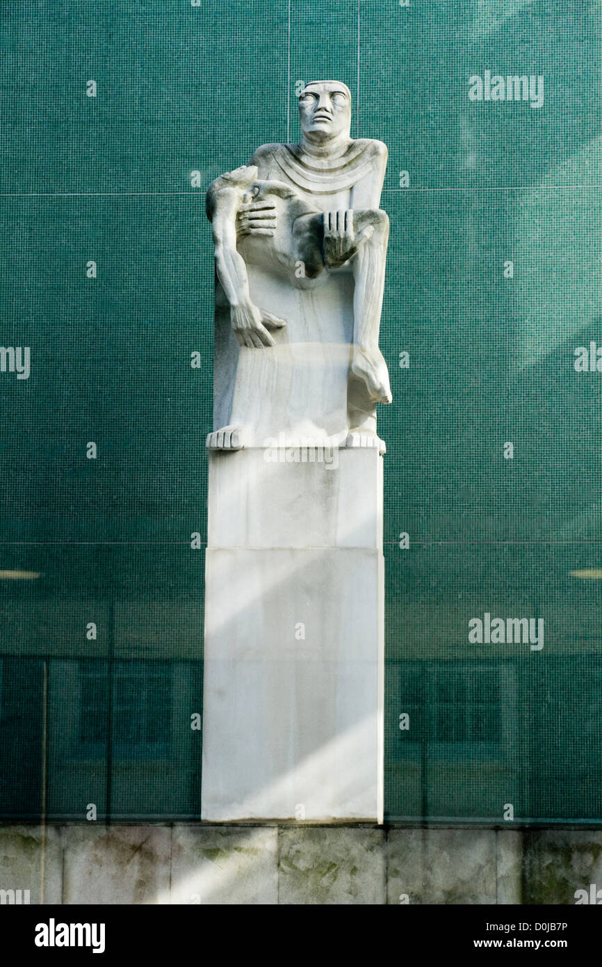 Mother and son sculpture by Sir jacob Epstein in Congress House Stock ...