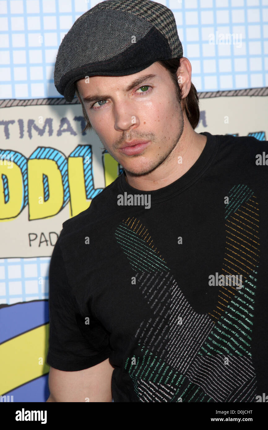 Josh Henderson The 2010 'Ultimate Slam PaddleJam' Celebrity Ping Pong ...