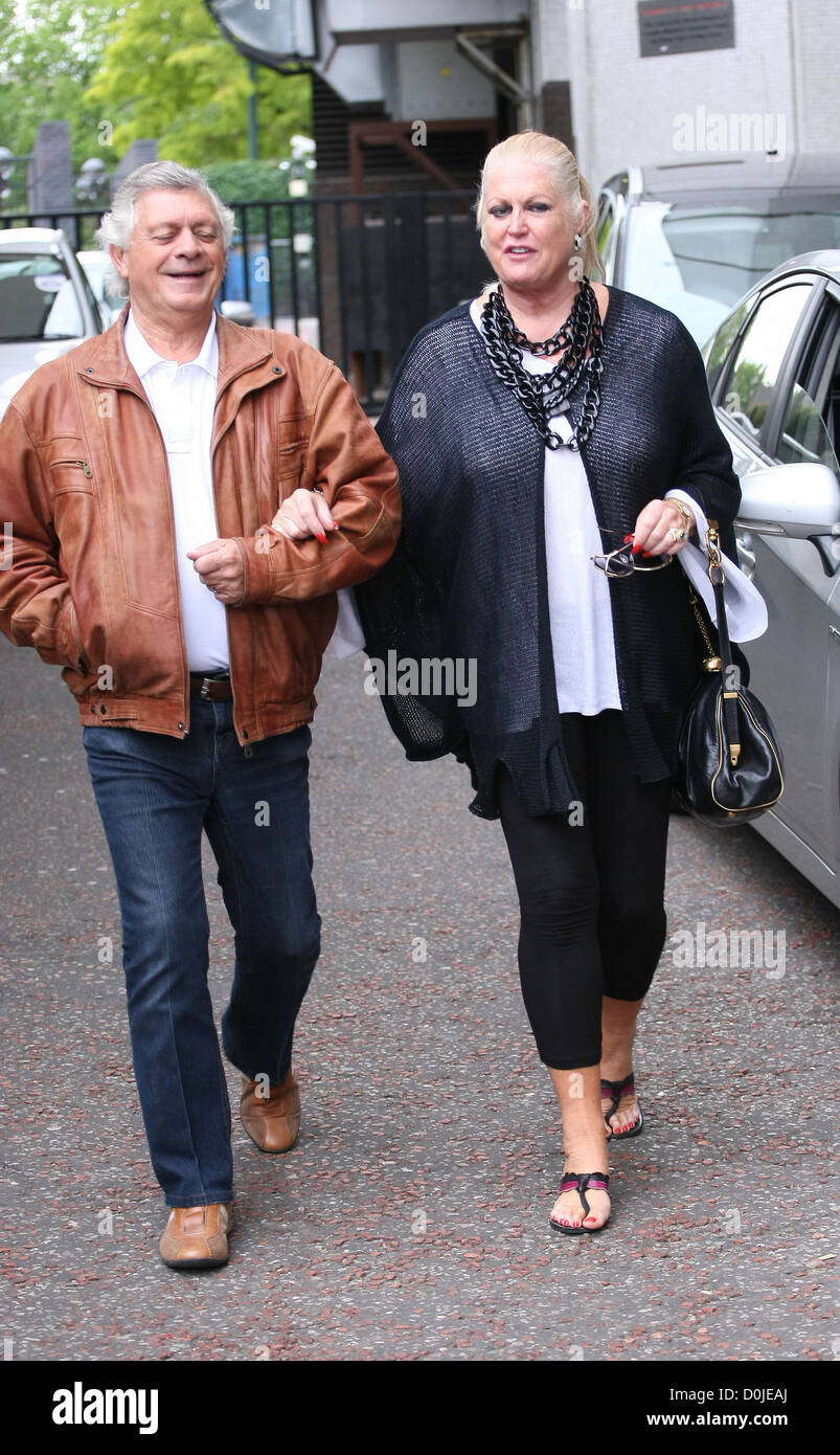 Kim Woodburn outside the ITV studios London, England - 12.08.10 Stock ...