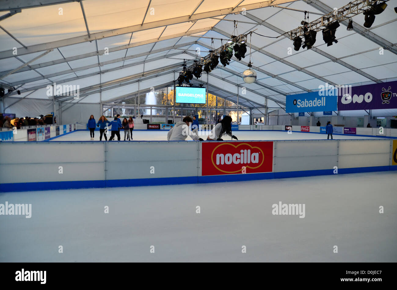 Ice tent hi-res stock photography and images - Alamy