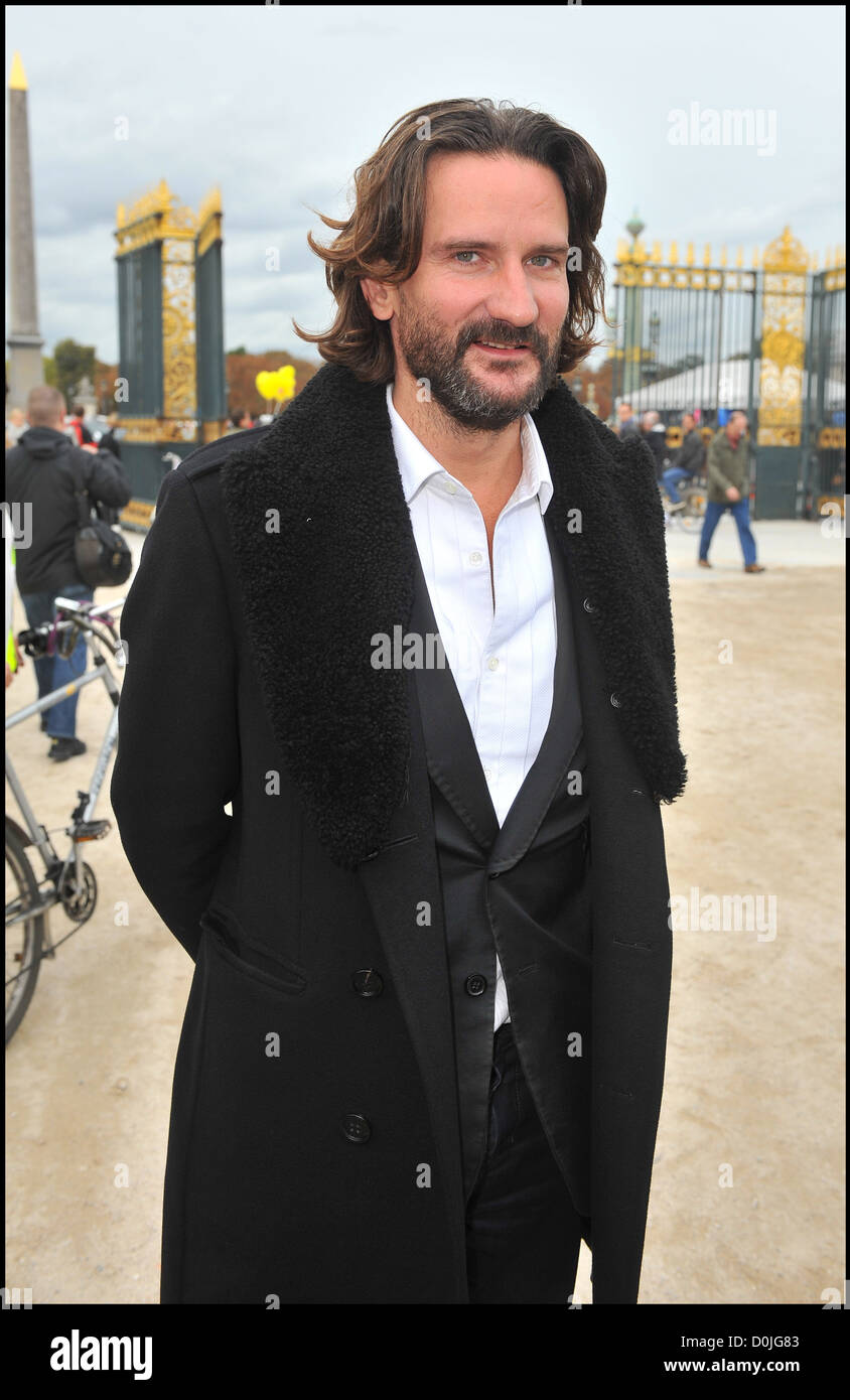 Frederic Beigbeder Paris Fashion Week Ready to Wear Spring/Summer 2011 ...