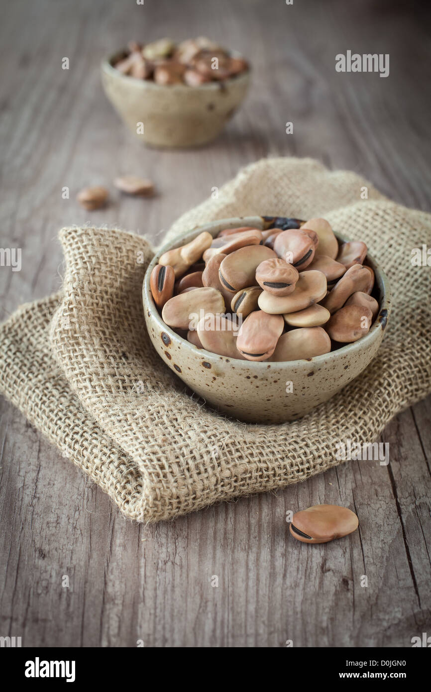 Broad beans hi-res stock photography and images - Alamy