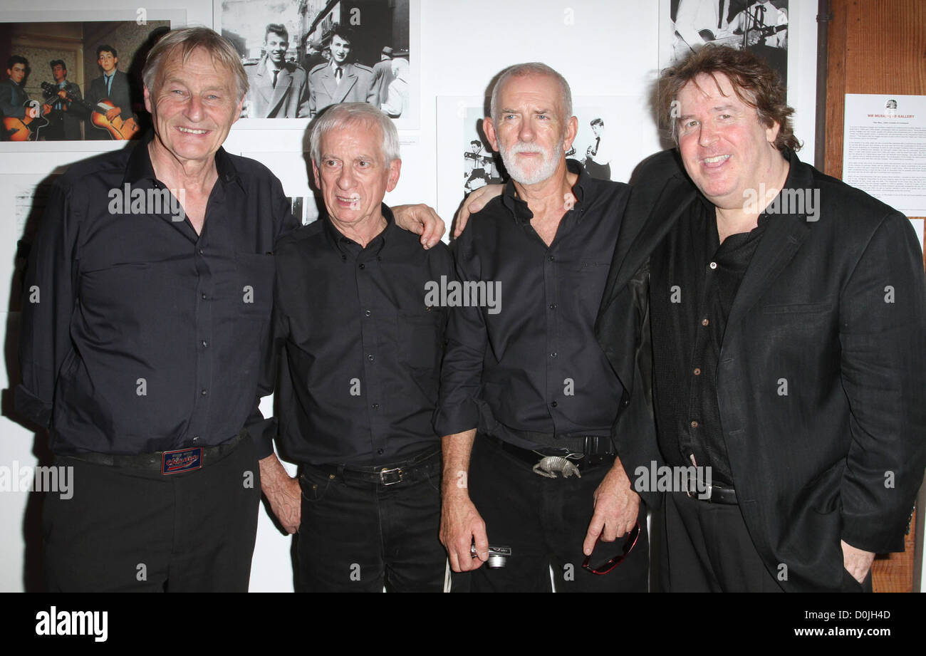 The Quarrymen' Rod Davis, Len Garry and Colin Hanton with Martin The ...