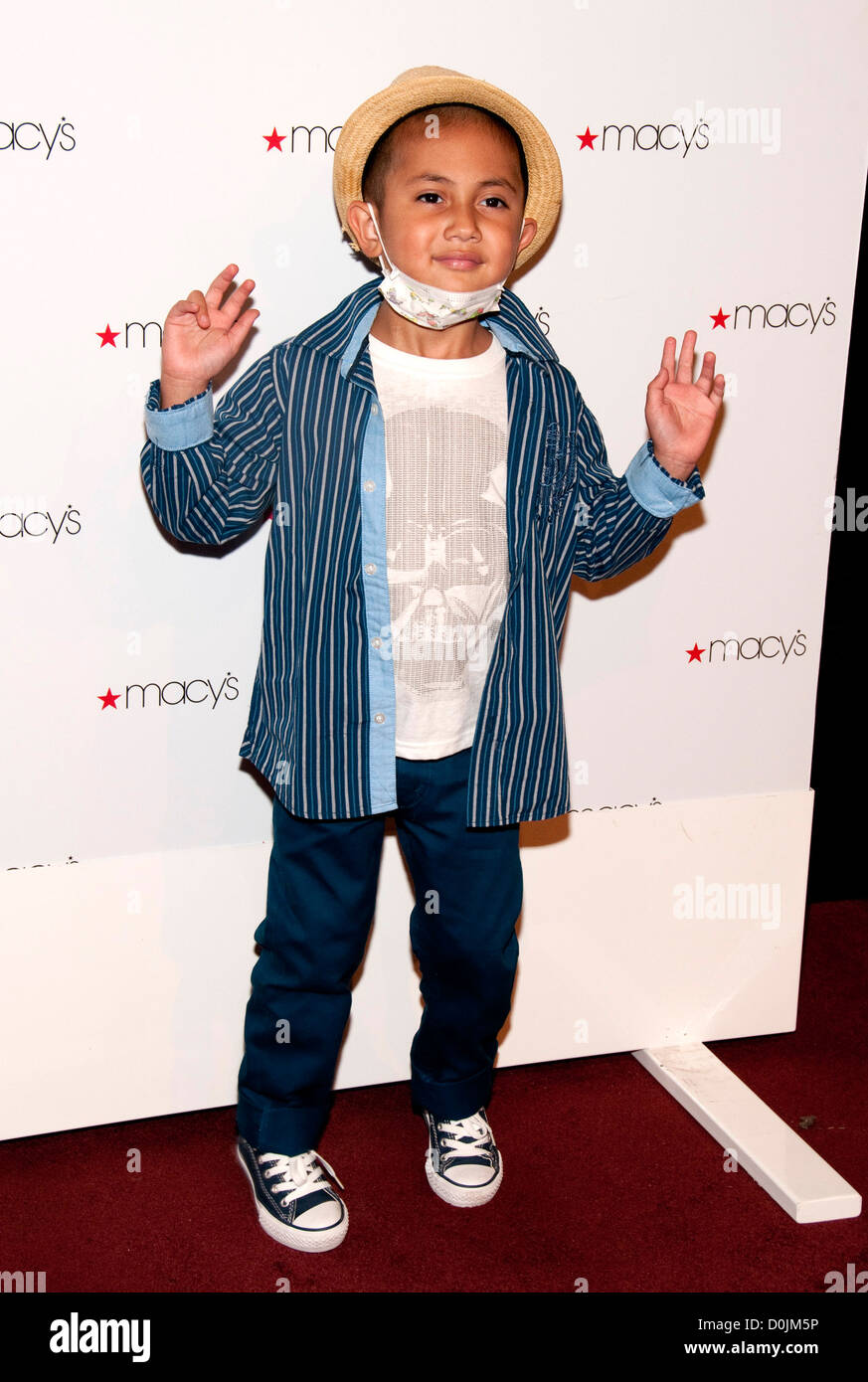 Max Herrick attends Macy's Glamorama 2010 at the Chicago Theatre ...