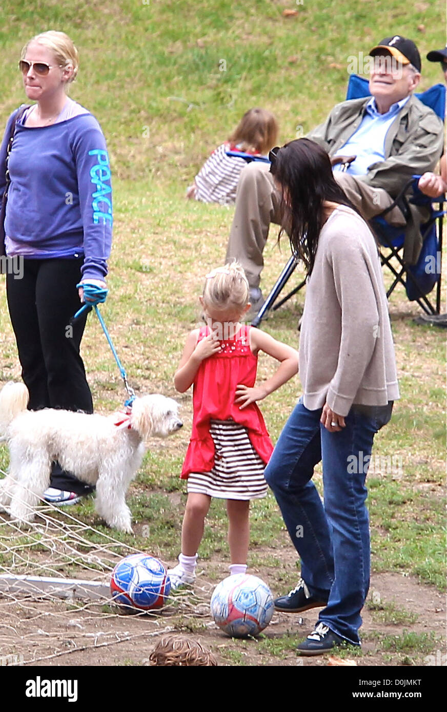 Jennifer garner and kids hi-res stock photography and images - Alamy