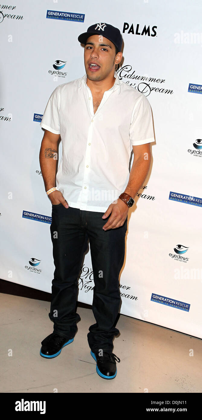 Victor Rasuk Jenny McCarthy hosts the 4th annual Midsummer Night's ...