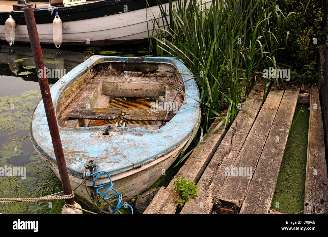 Old english boat hi-res stock photography and images - Alamy