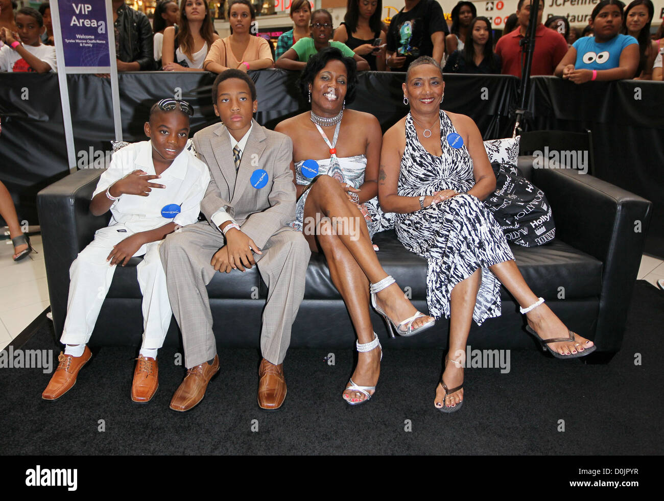 Qualls hi-res stock photography and images - Alamy