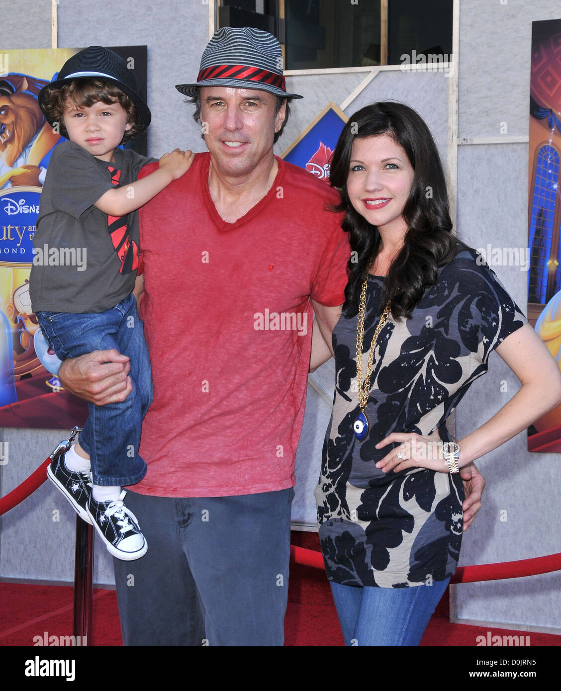 Kevin Nealon and Susan Yeagley and son Gable Ness A Sing-A Long ...