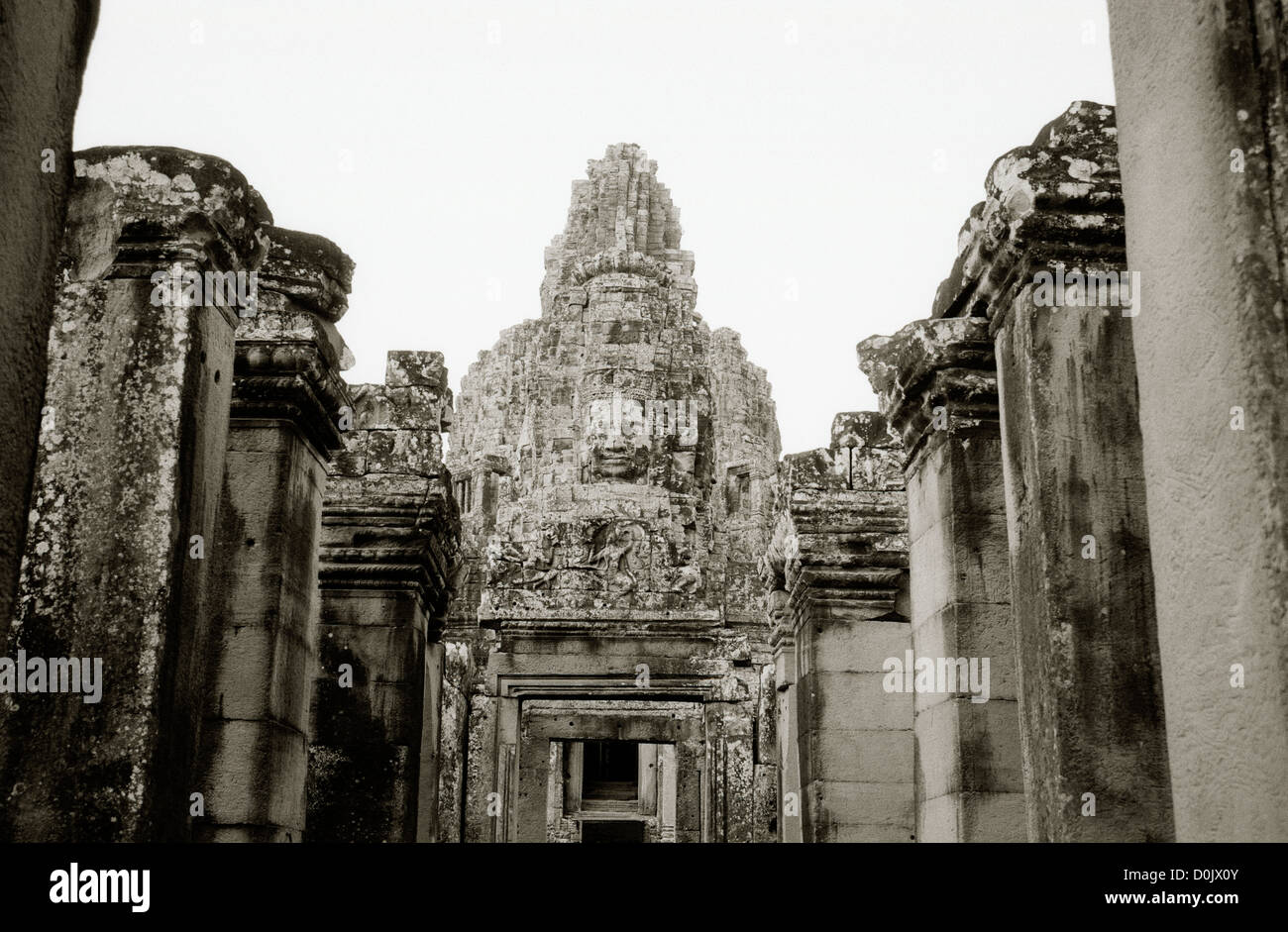 Angkorian architecture hi-res stock photography and images - Alamy