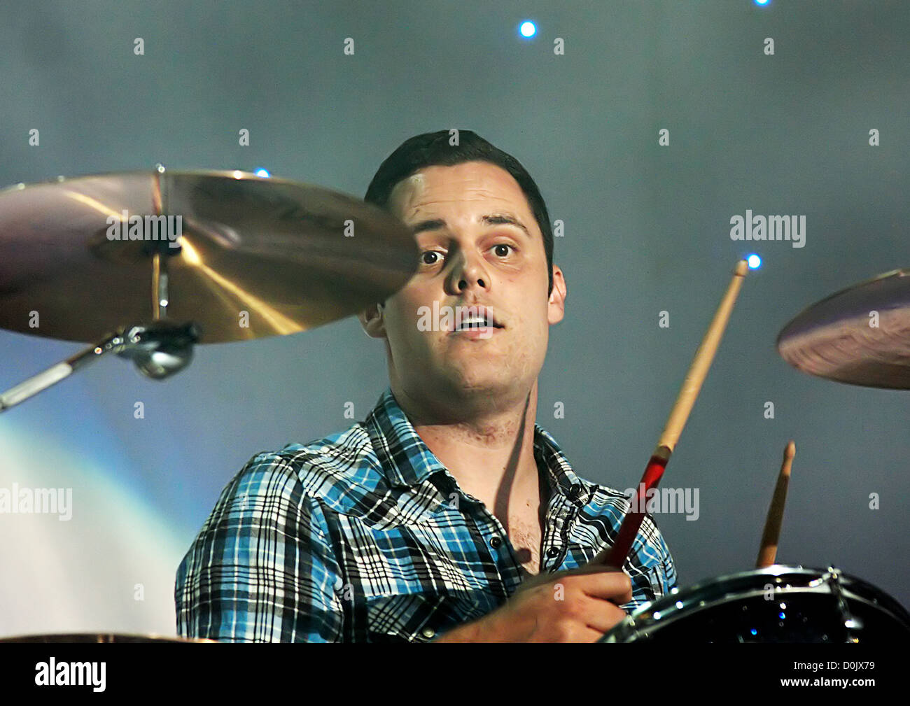 Peter Ellard of Scouting for Girls performing at Radio City 96.7 LIVE ...