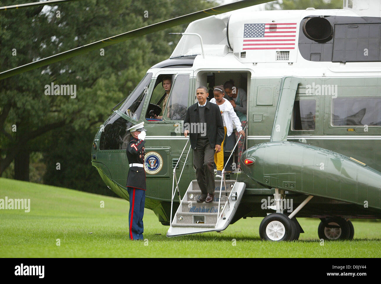 Marine One, with President Barack Obama with Michelle Obama and ...