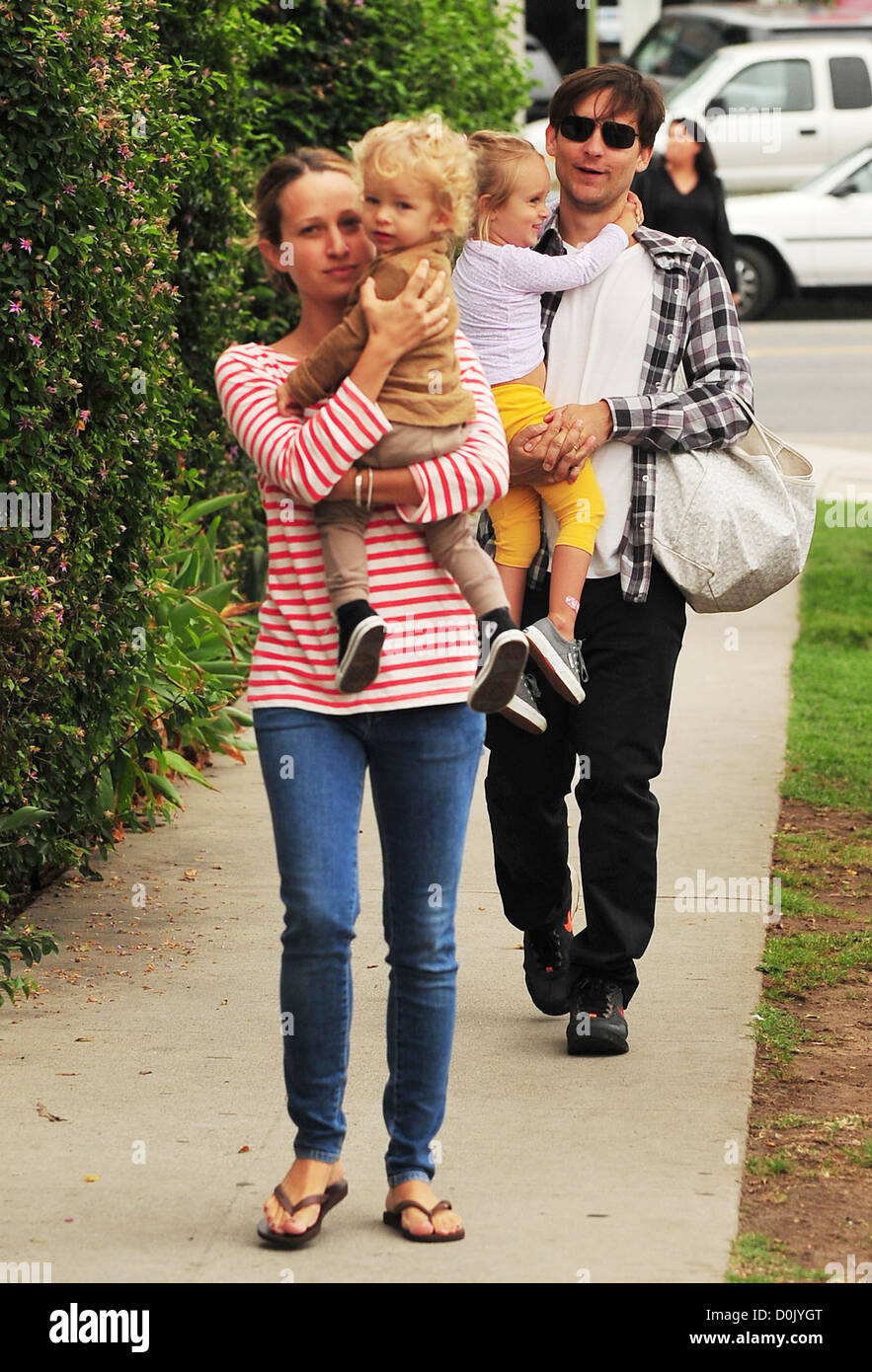 Tobey Maguire and his wife Jennifer Meyer with their children Ruby ...