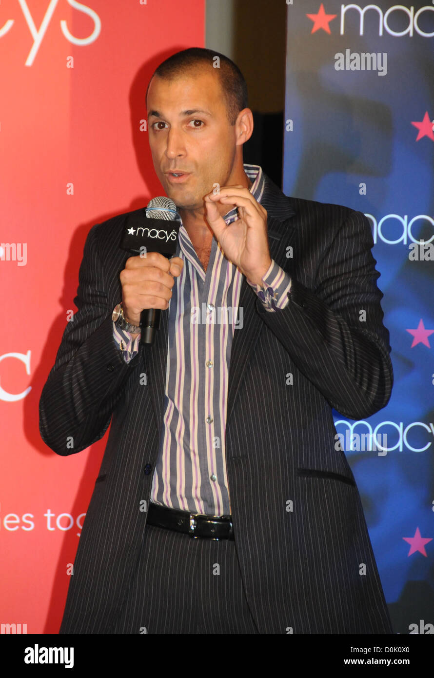 Top Model Judge Nigel Barker at MC's Macy's Fashion Show Philadelphia ...