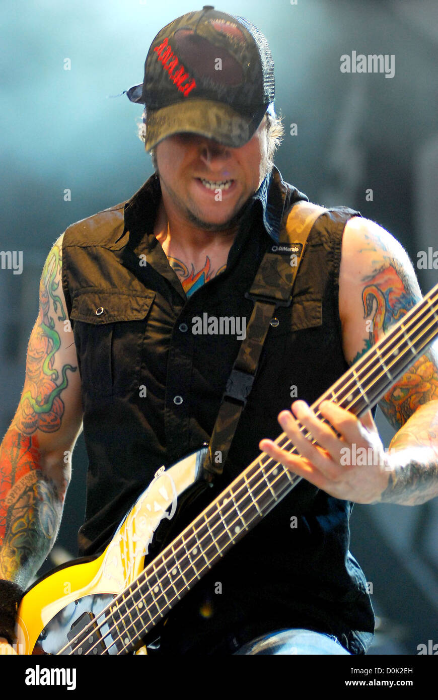 npoint performing at Ozzfest 2010held at Tinley Park Chicago, USA Stock ...