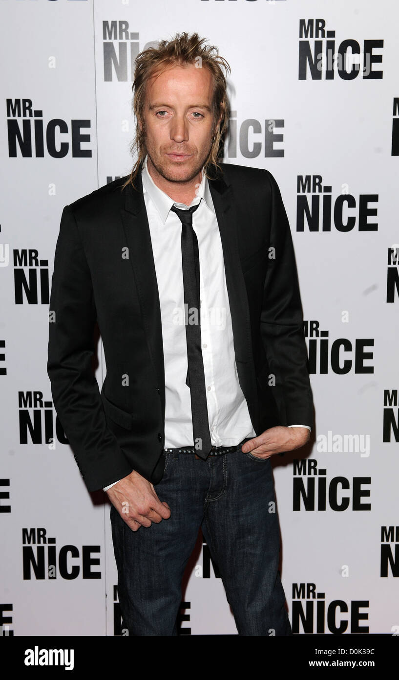 Welsh actor hi-res stock photography and images - Alamy