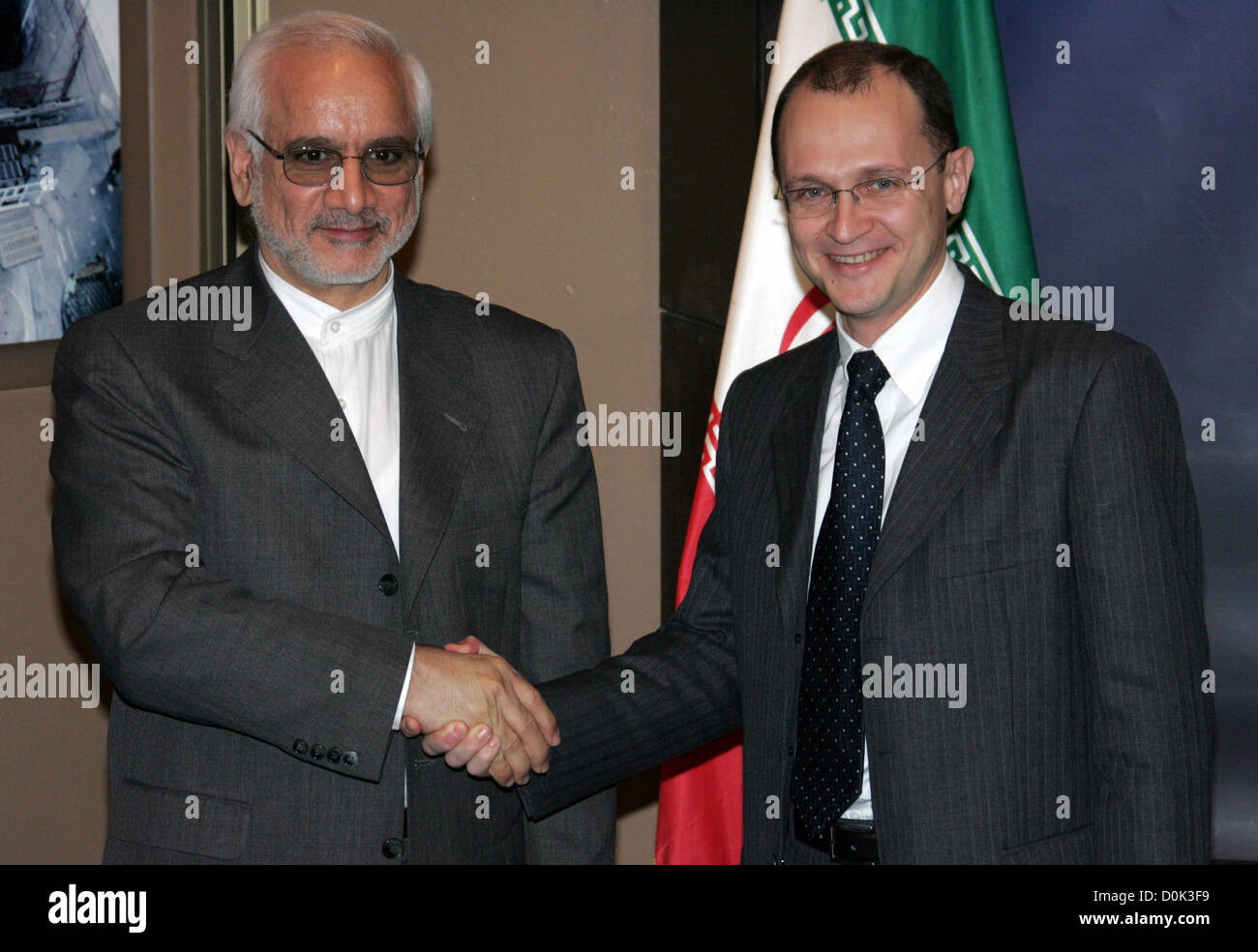 Rosatom CEO Sergei Kiriyenko (r) and Iran`s nuclear chief Gholam Reza ...