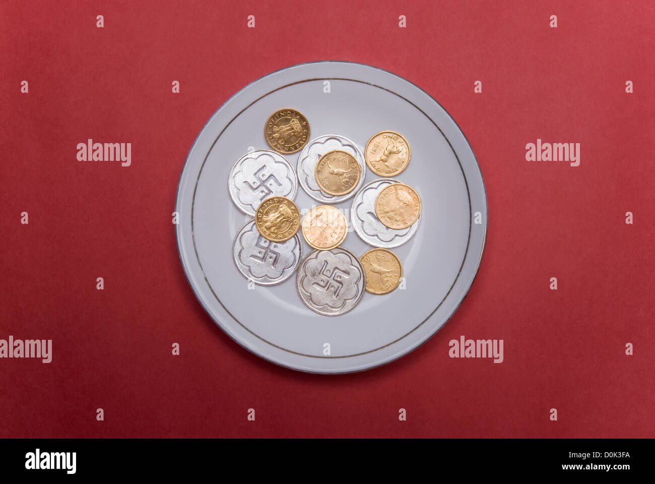 Collection plate coin hi-res stock photography and images - Alamy