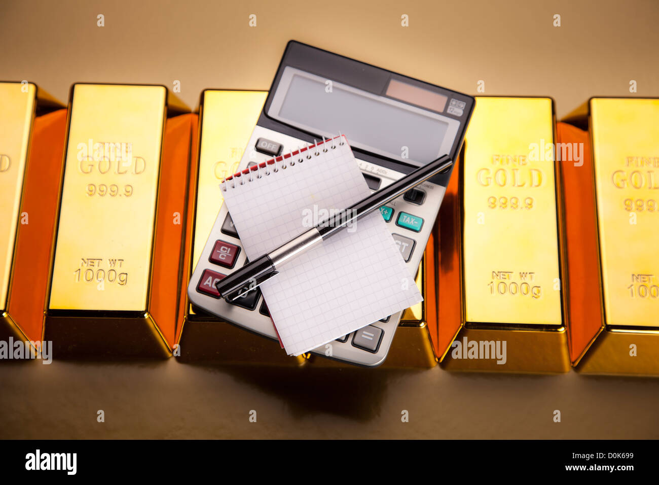 Raw gold bars hi-res stock photography and images - Alamy